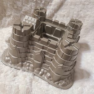 Nordic Ware | Kitchen | Nordic Ware Castle Cup Bundt Cake Pan Castle ...